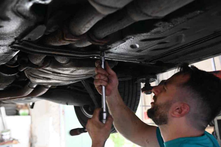 1997 Mercedes-Benz S420 W140: kipufogó felfüggesztő gumik cseréje a CVH ...